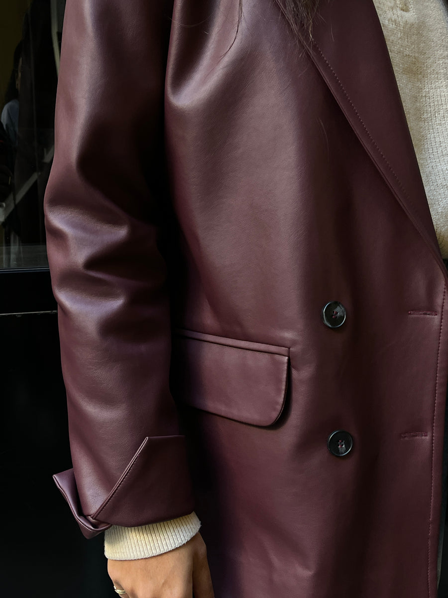 Slit leather jacket in red wine – Notch